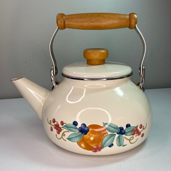 Vintage | Kitchen | Vintage Lincoware Off White Enamel Metal Fruit ...